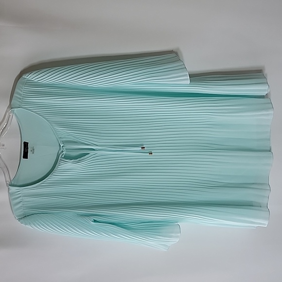 Renuar | Tops | Renuar Aqua Blue Pleated Top | Poshmark